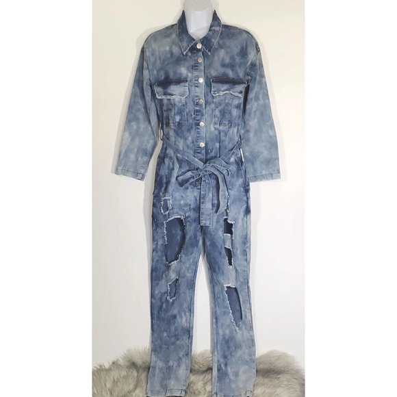 Hot & Delicious | Pants & Jumpsuits | Hot Delicious Med Destroyed ...